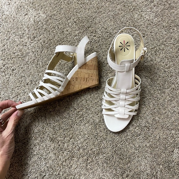 Isaac Mizrahi | Shoes | Isaac Mizrahi Live White Strappy Cork Wedge ...